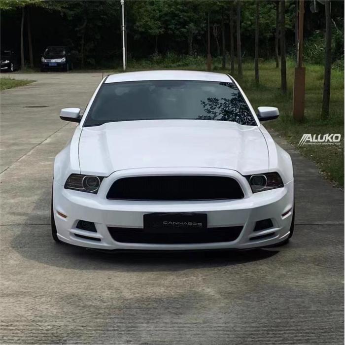 Quality Super Gloss Crystal White Car Wrap For Sale | Carwraponline.com