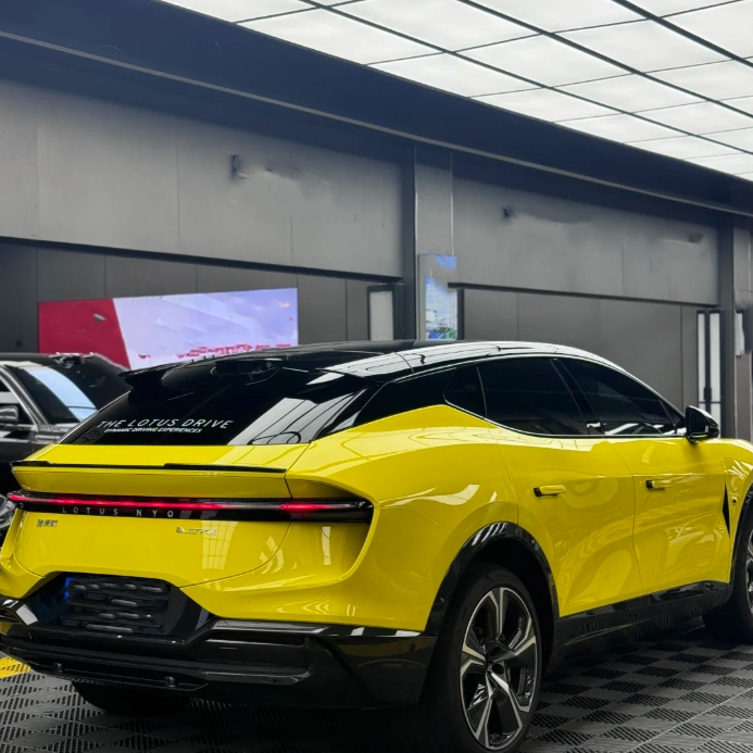 Glossy Crystal Maize Yellow