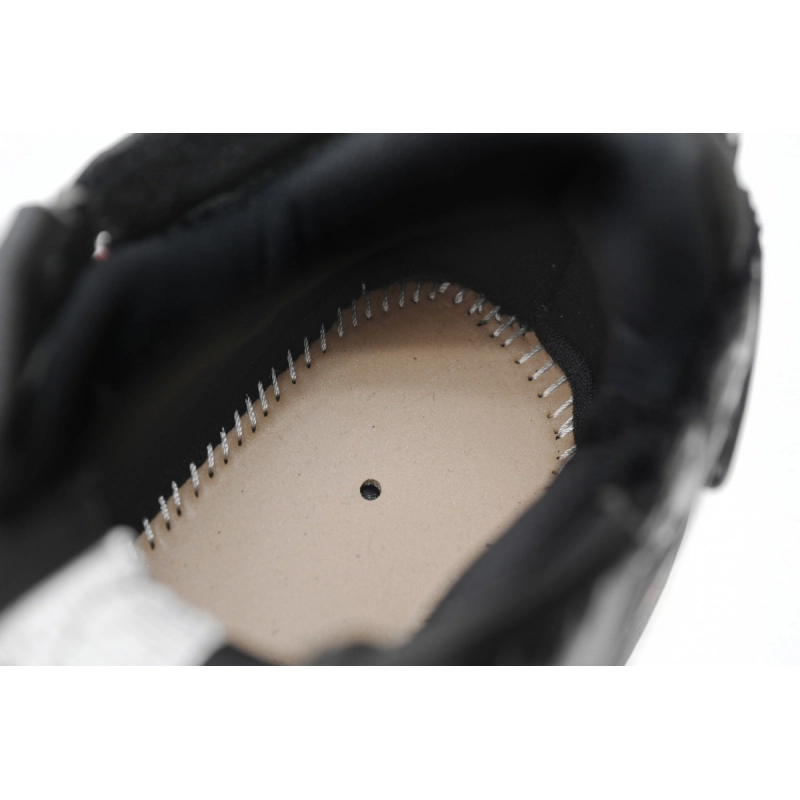 Best Balenciaga Runner Graffiti Black Red 677402 W3RB1 0102 Reps ...