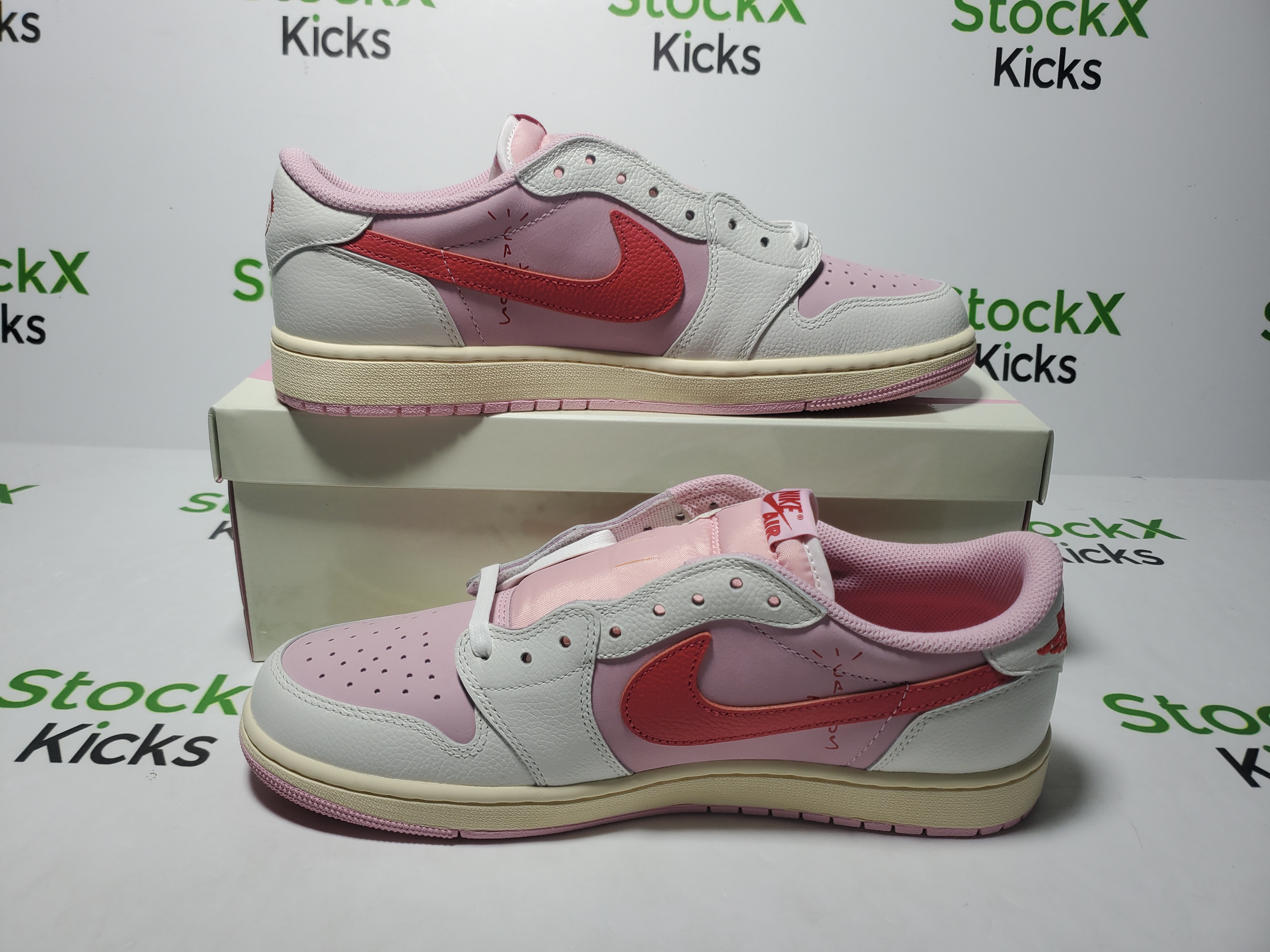 Replica Sneakers QC Photos：PK God Batch Travis Scott x Air Jordan 1 Low ...