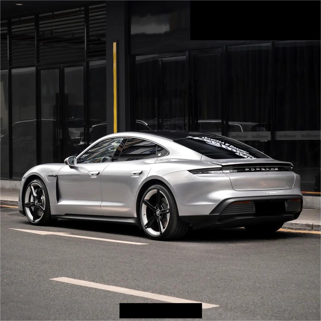 Gloss GT Silver Car Wrap | Metallic GT Grey Silver Vinyl Wraps - ALUKOVINYL