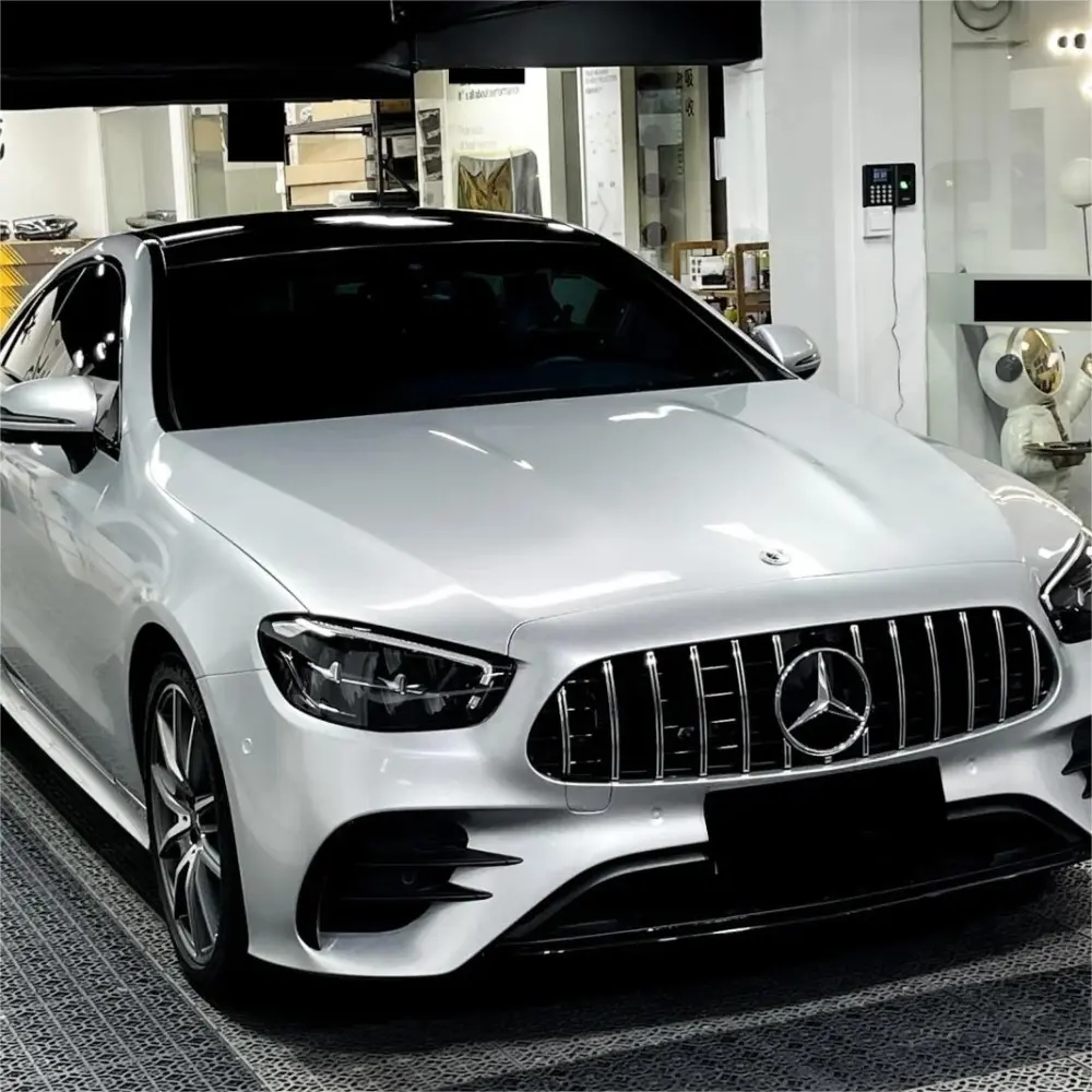 Gloss Diamond Silver Car Wrap | Metallic Diamond Silver Vinyl Wraps