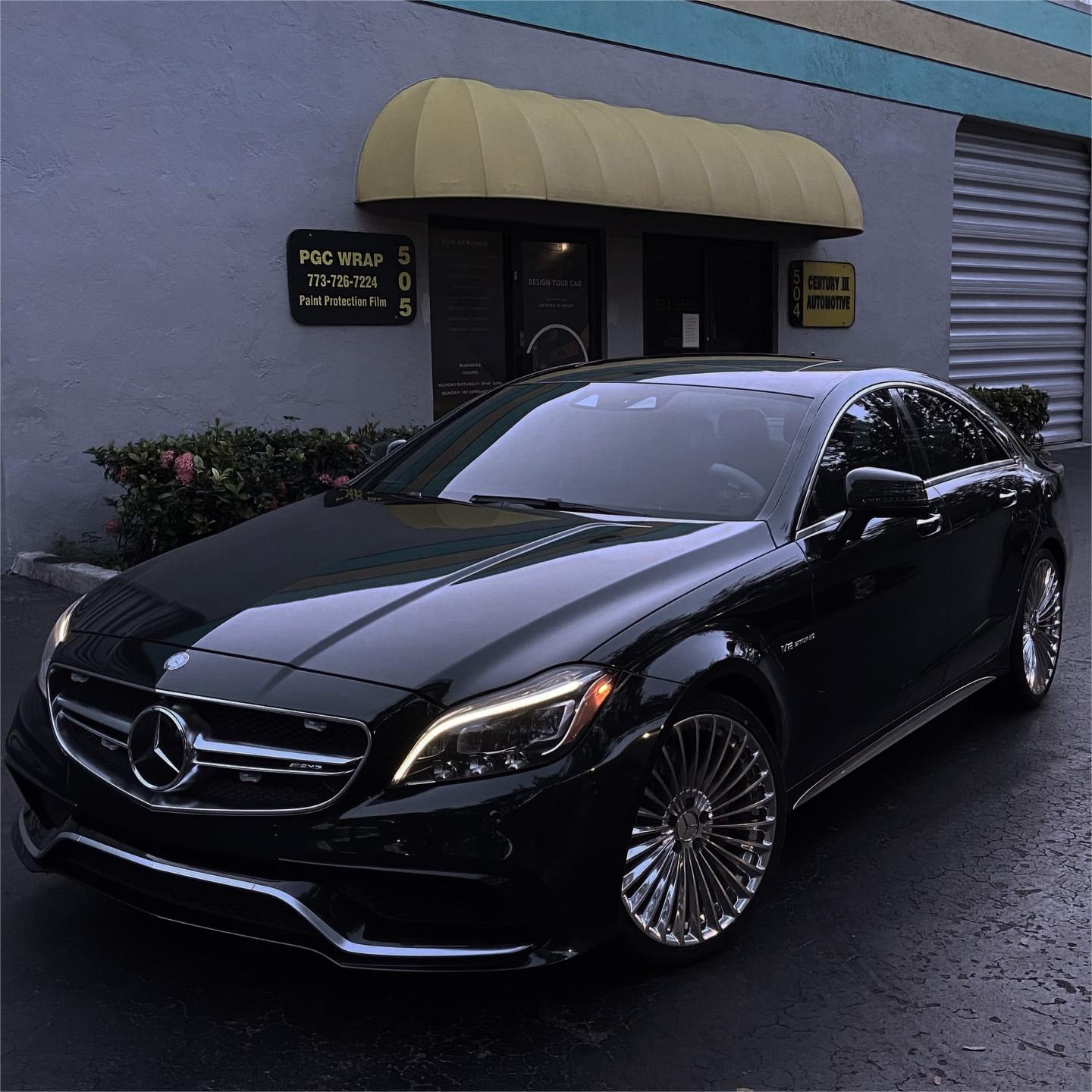 TPU Gloss Diamond Green Car Wrap | Metallic Green Vinyl Wrap