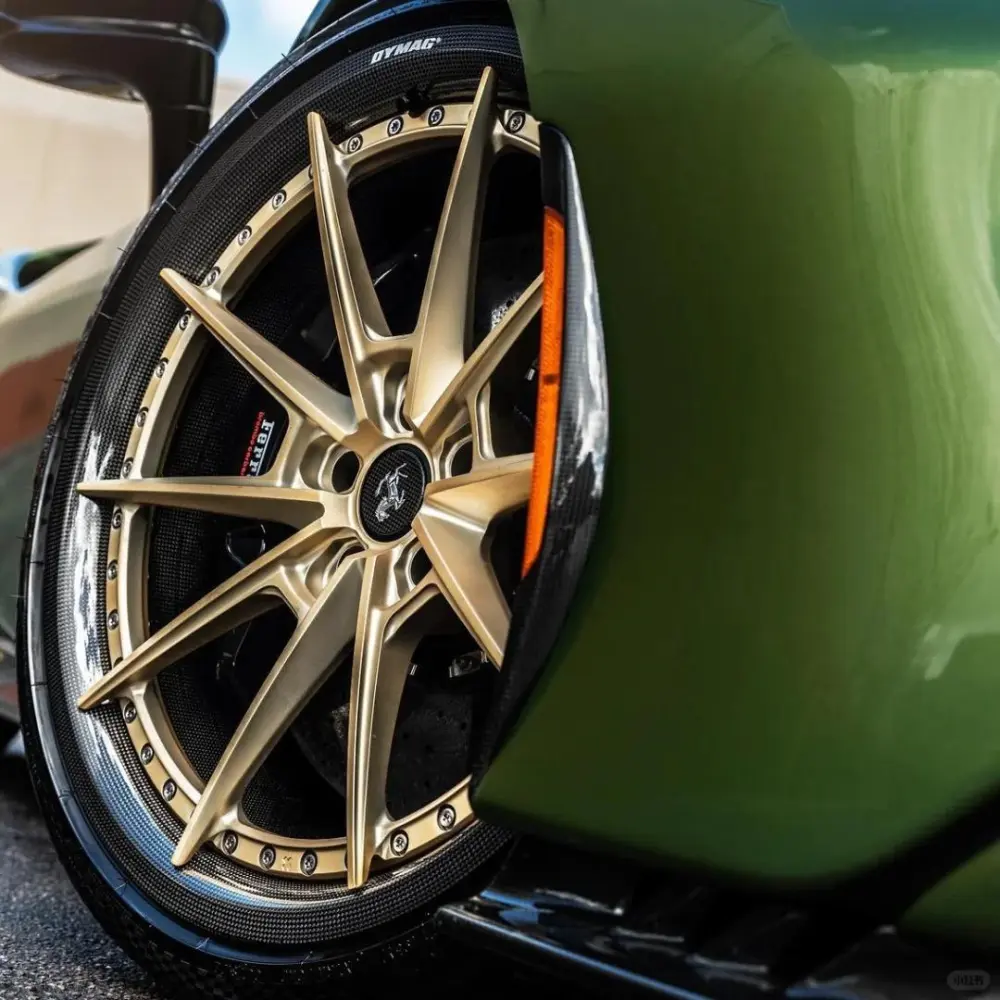 Best Mamba Green Metallic Wrap | Gloss Mamba Green Car Wraps - ALUKOVINYL