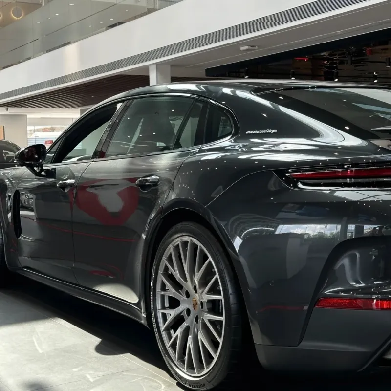 Best Gloss Volcano Grey Car Wrap | Metallic Volcano Grey Vinyl Wraps