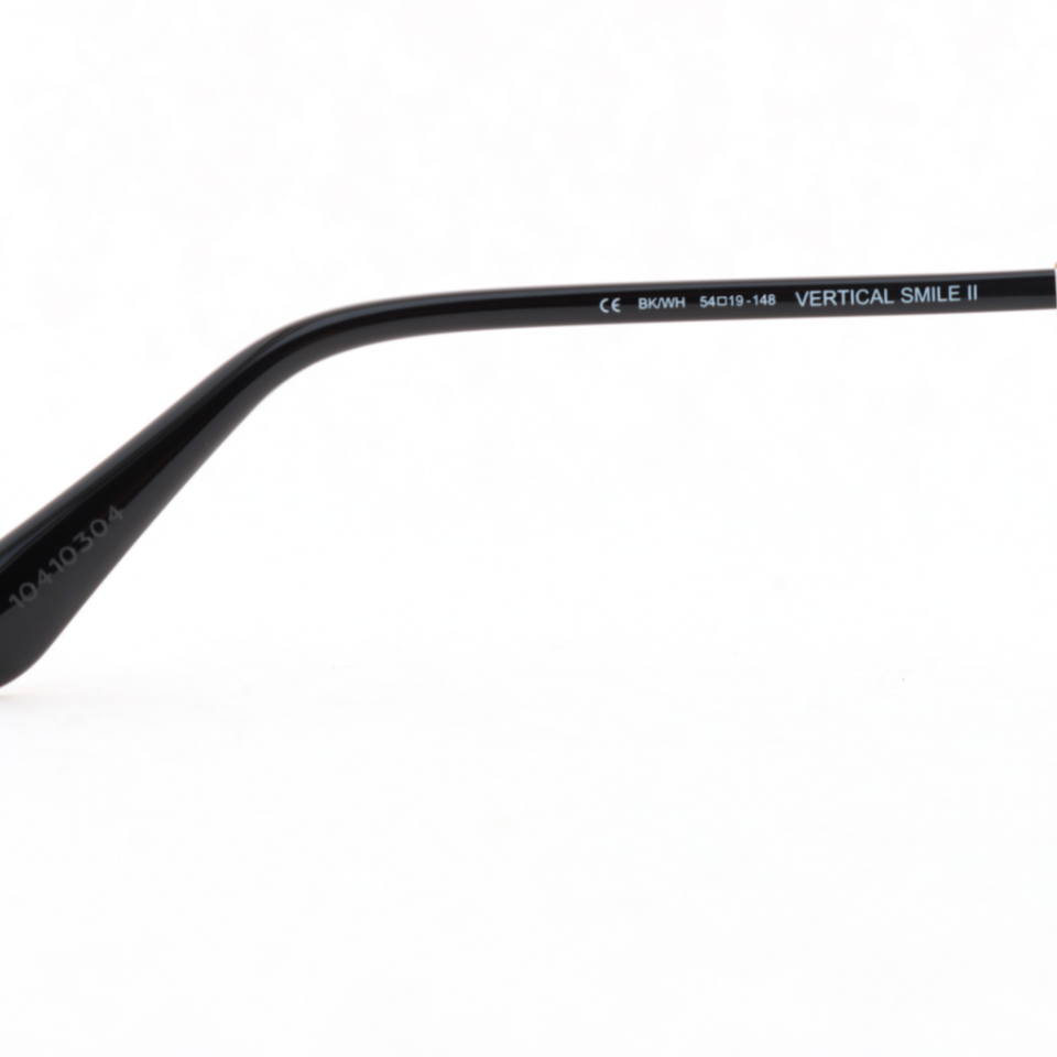 Top EM Sneakers Chrome Hearts Vertical Smile-II Glasses Black and ...