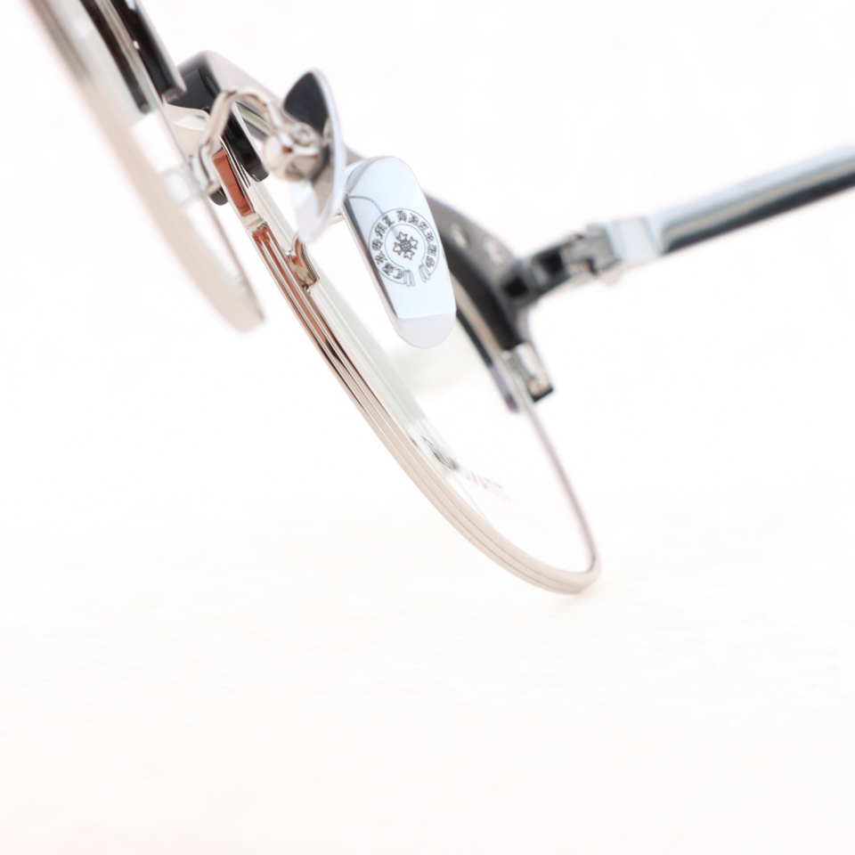 Top EM Sneakers Chrome Hearts Vertical Smile-II Glasses Black and ...