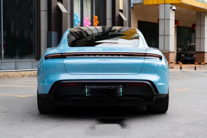 Best Ravoony Porsche Ice Blue Vinyl Car Wrap - ravoony.com