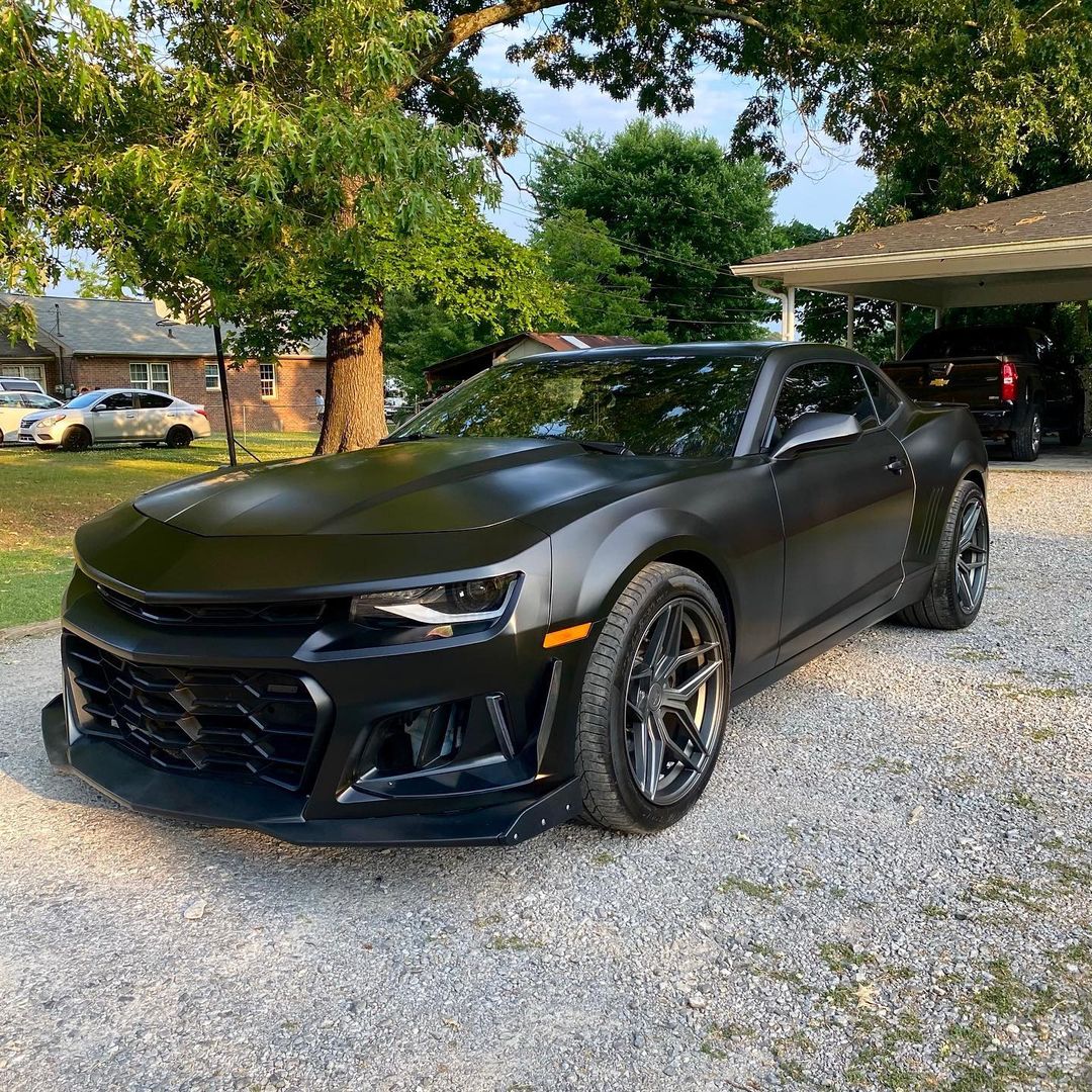 A Guide to Choosing the Perfect Black Car Wrap for Your Vehicle