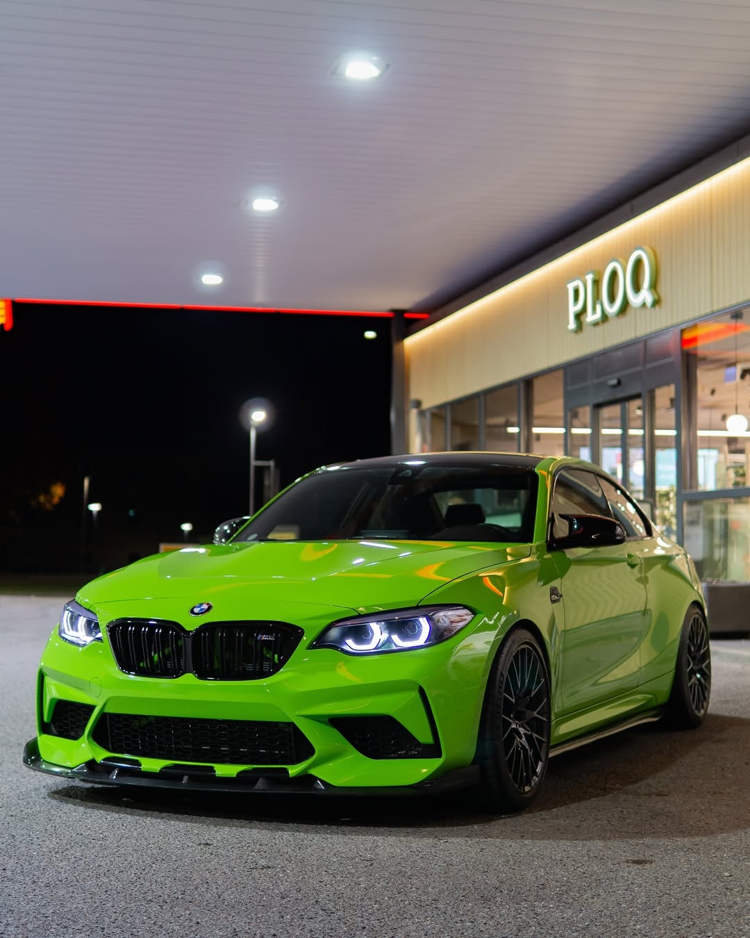 Green Car Wraps: Endowing Your Car with Unique Charm and Individual Style