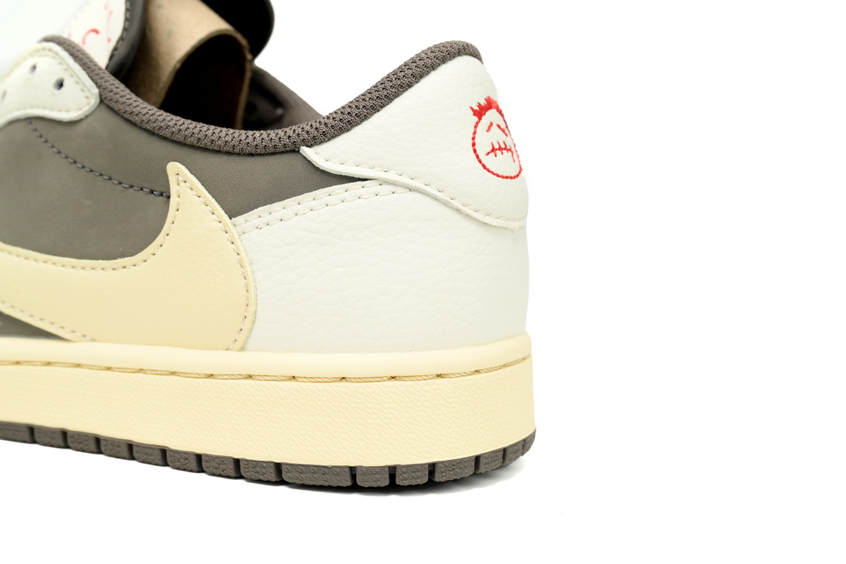 Stockxshoes | Air Jordan 1 Retro Low OG SP Travis Scott Reverse Mocha ...