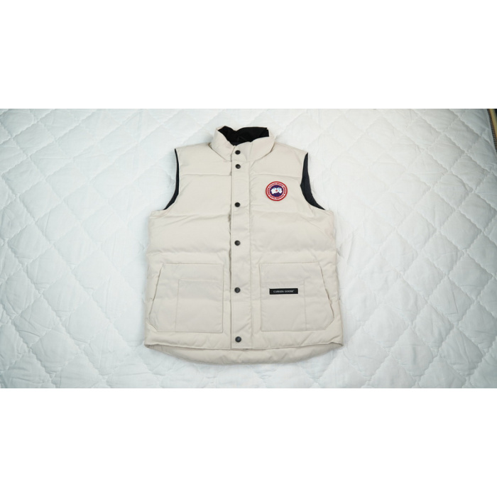 Best Fake CANADA GOOSE White Jackets Reps for Sale -bstsneakes.com