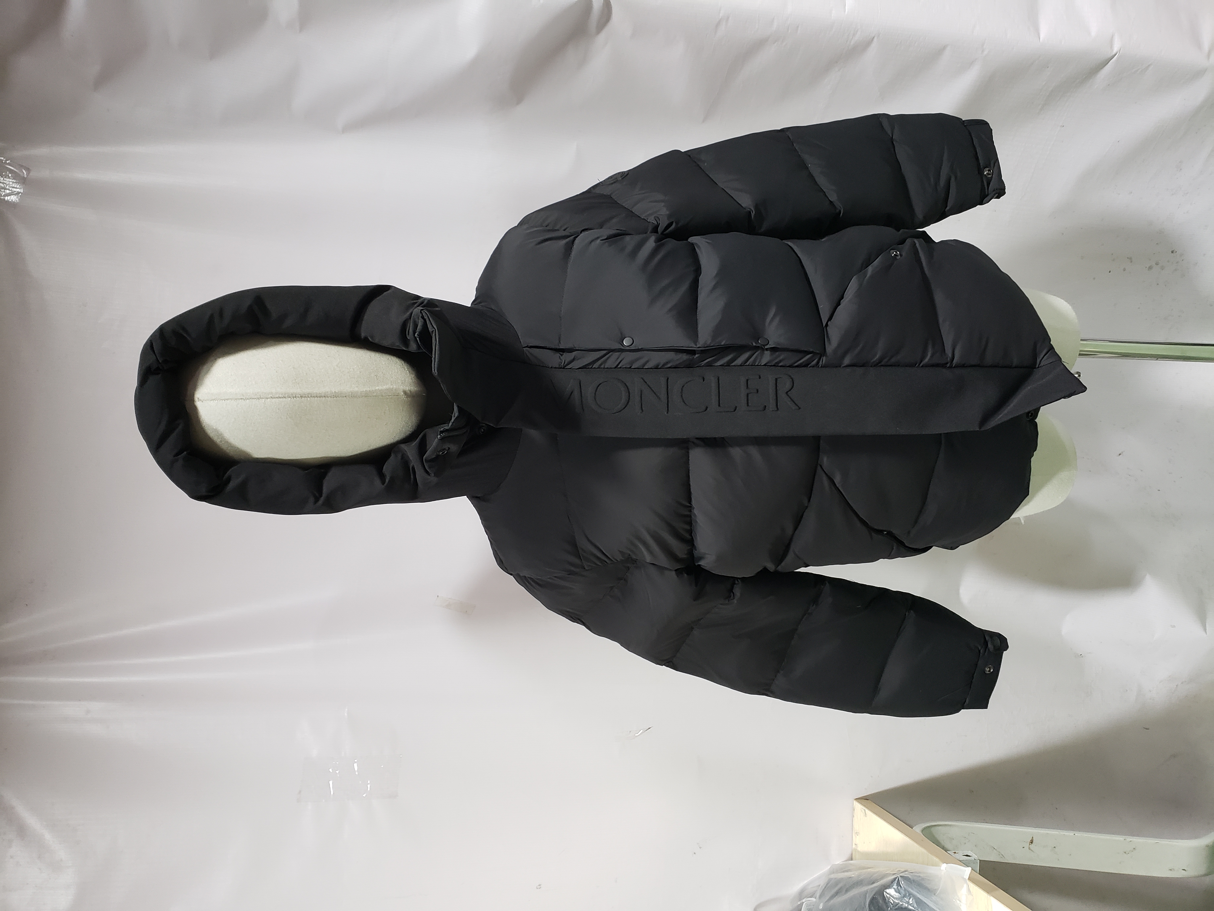 MONCLER Madeira Short Down Jacket Black (NFC) - Pk Stockx